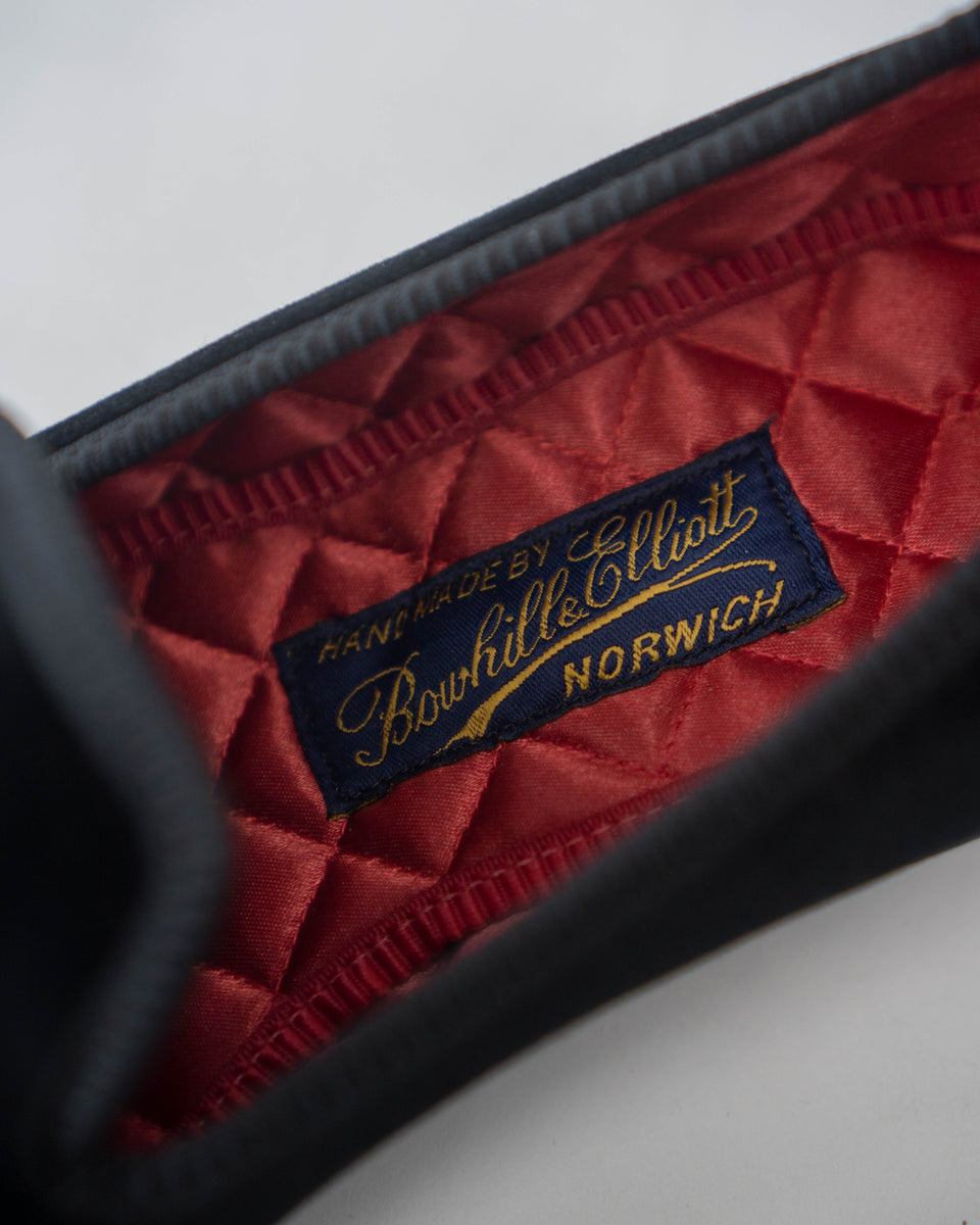 Velvet Plain Albert SGT - 7033KP | Black - Red Quilt – The Signet Store